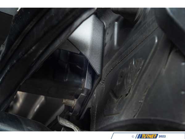 013481LA01 - ECS Functional Chassis Mounted Spoiler - Carbon Fiber ...