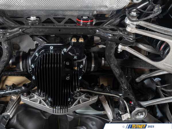 036744LA - G8XM Dual Mount Differential Cover - G80/G81 M3, G82/G83 M4 ...